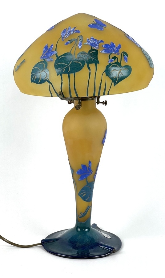 1228. Tafellamp, La Rochere