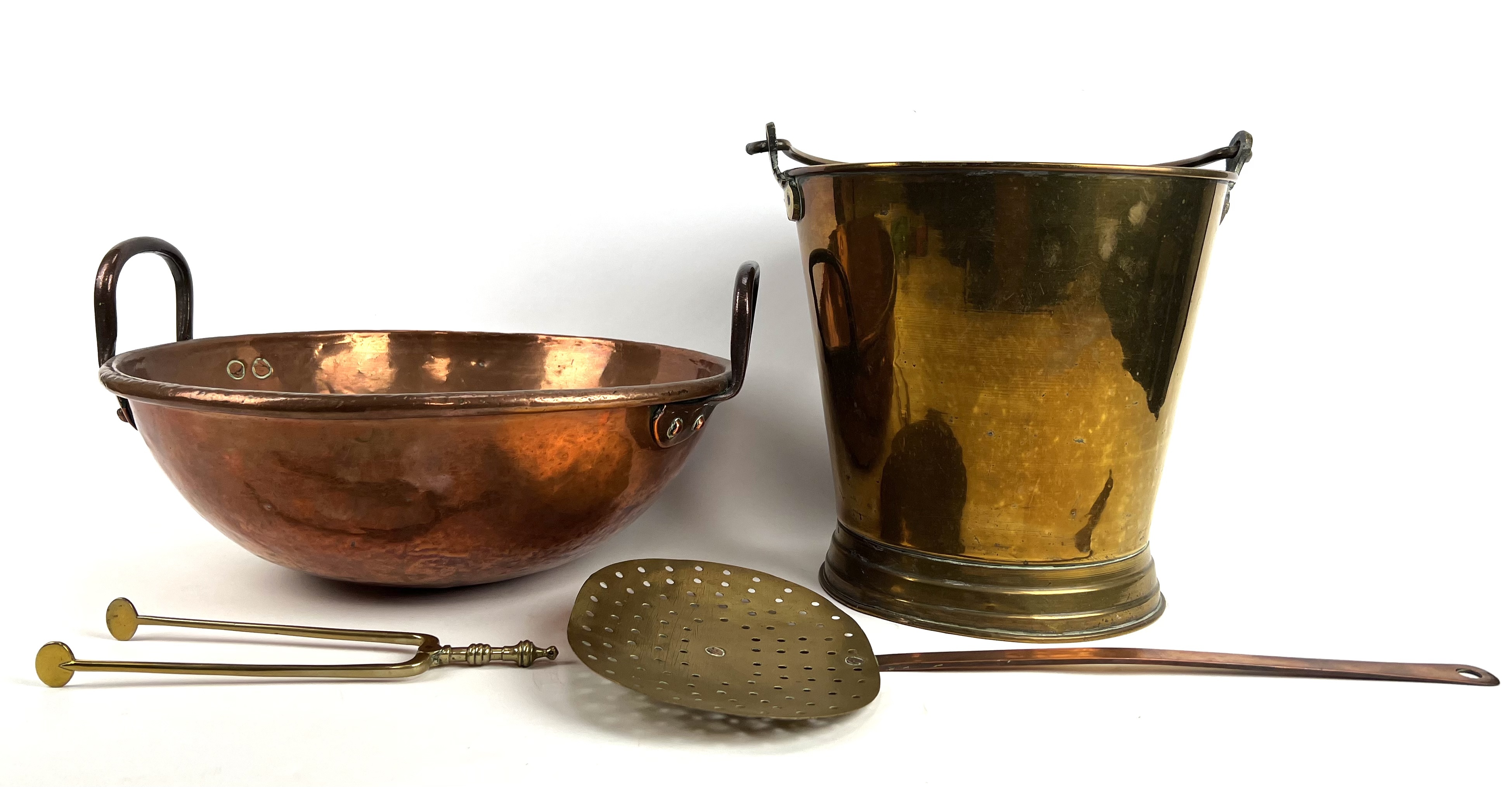 526. Lot koper en messing